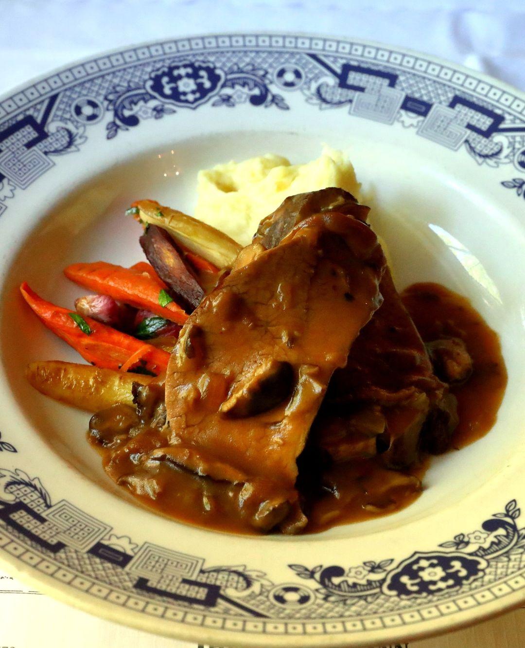 The Red Lion Inn menus in Stockbridge, Massachusetts, United States