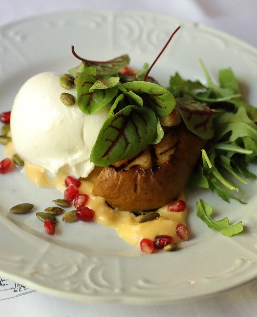 The Red Lion Inn menus in Stockbridge, Massachusetts, United States