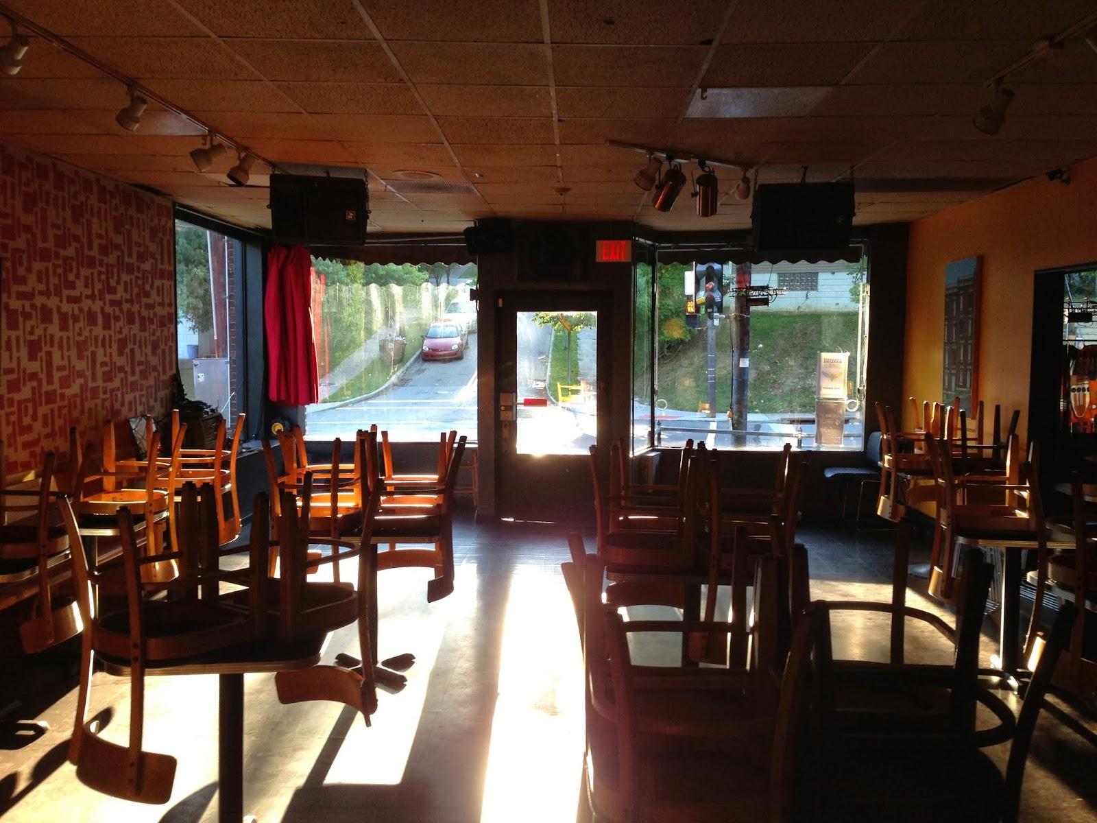 The Comet menus in Cincinnati, Ohio, United States