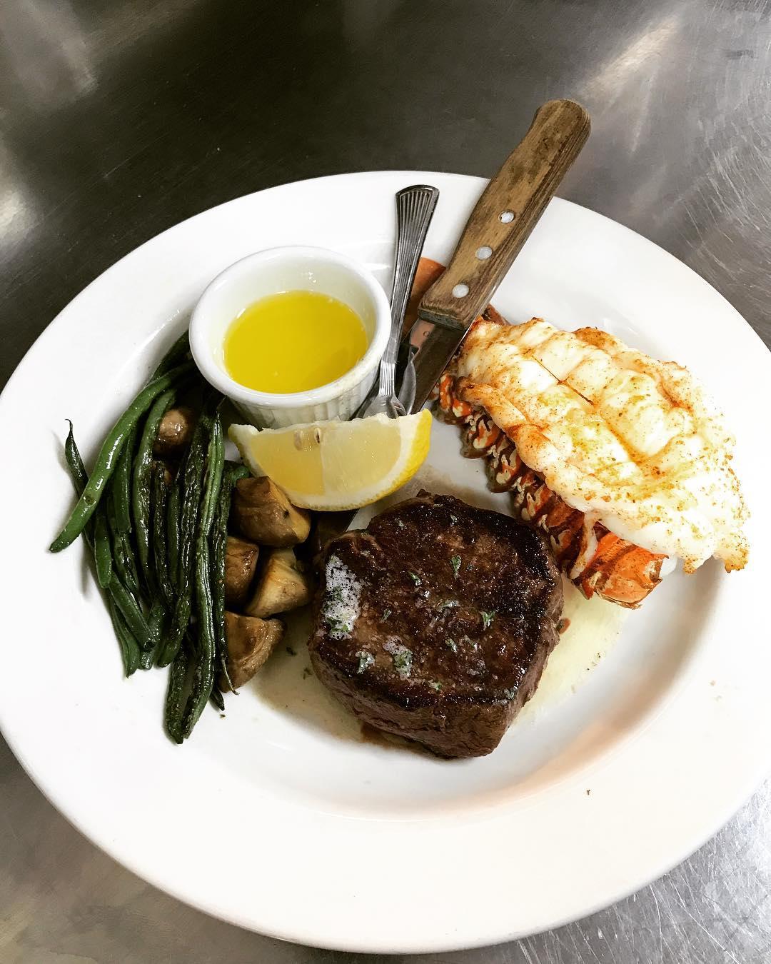 Jonah's Seafood House menu in East Peoria, Illinois, USA