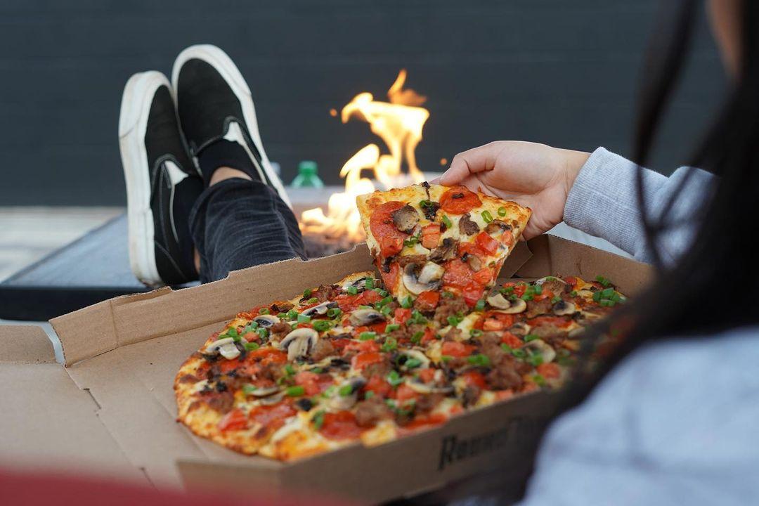Round Table Pizza, Blundell Centre menu in Richmond, British Columbia ...