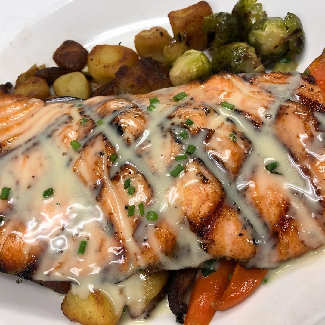 Russell's Restaurant & Loft menu in Bothell, Washington, USA