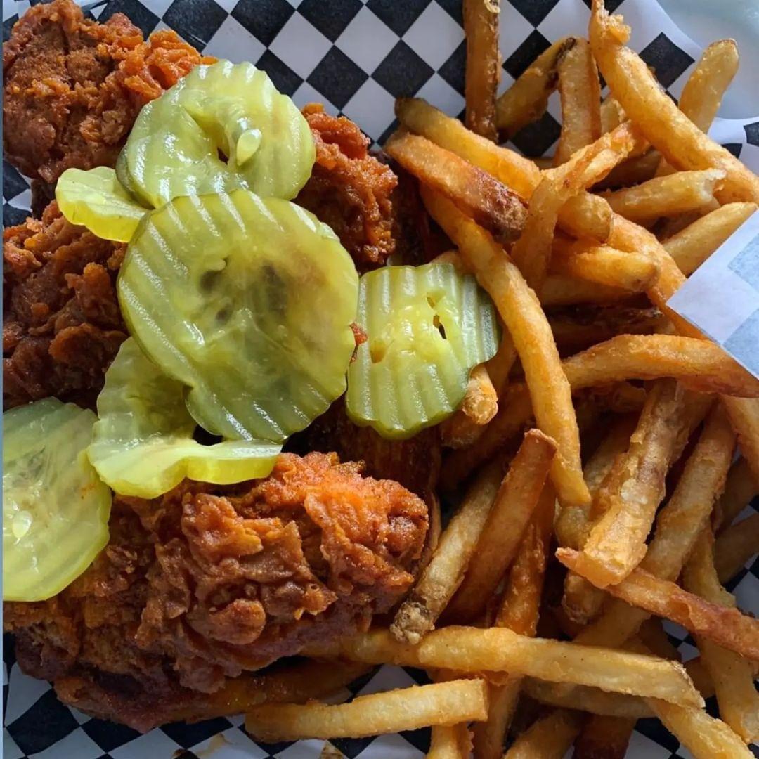 Doomie's Home Cookin' menus in Los Angeles, California, United States