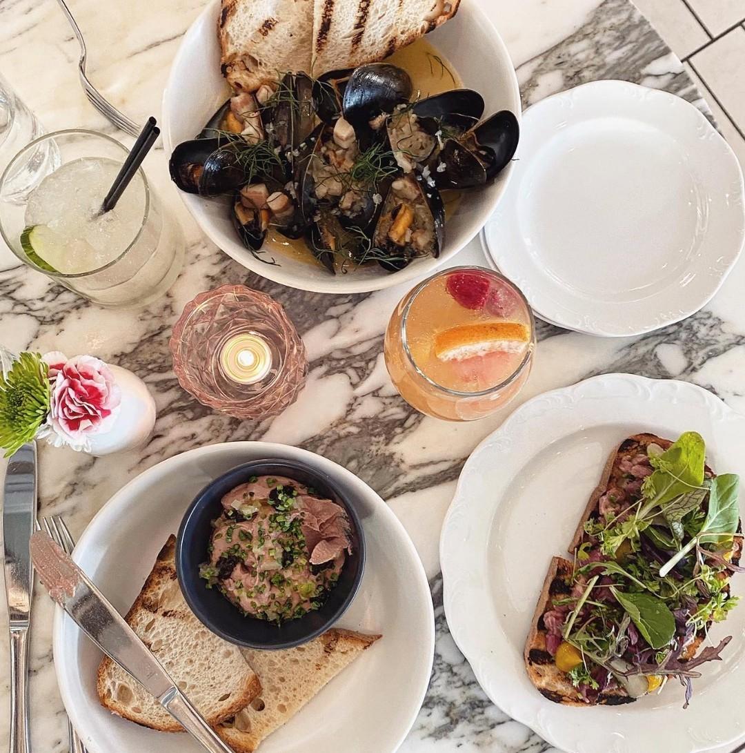 Photos for Walnut Street Cafe in Philadelphia, PA | Sirved