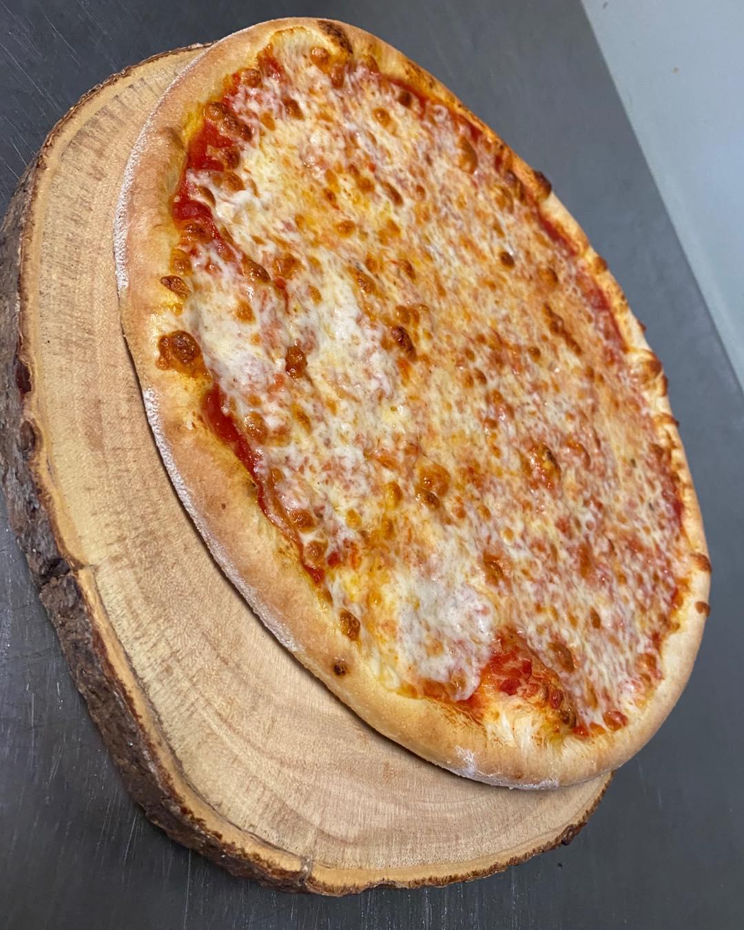 3 Fellas Pizza & Market menus in Marlborough, Connecticut, United States