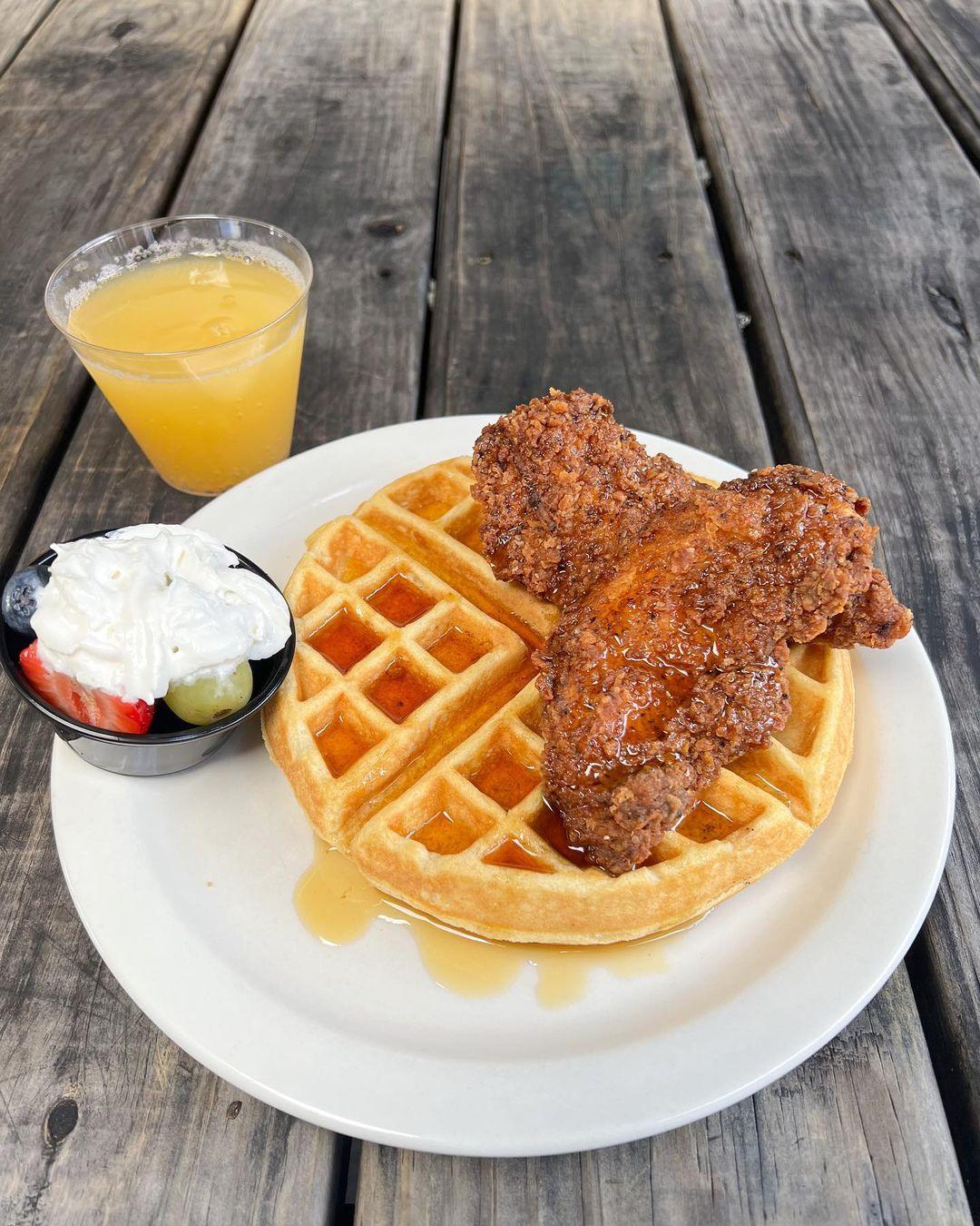 Rafters On The Water menus in Sardis, Mississippi, United States