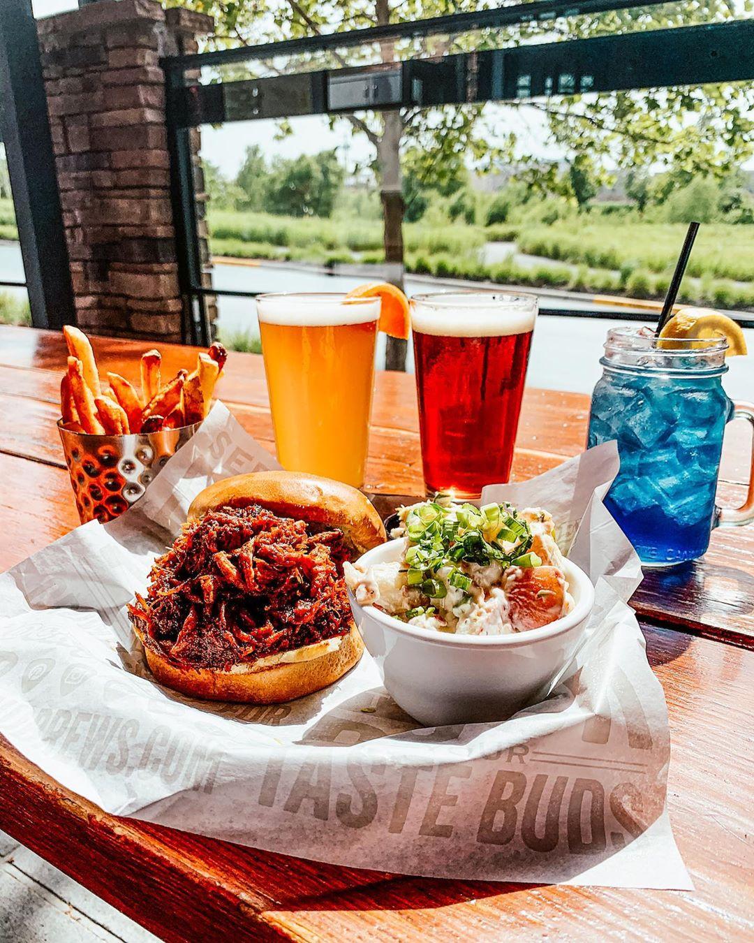 Rock and Brews San Antonio menus in San Antonio, Texas, United States