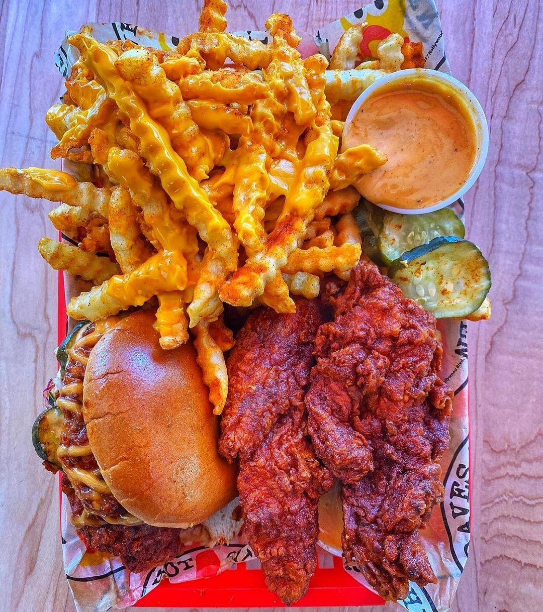 Daves Hot Chicken menu in Houston, Texas, USA