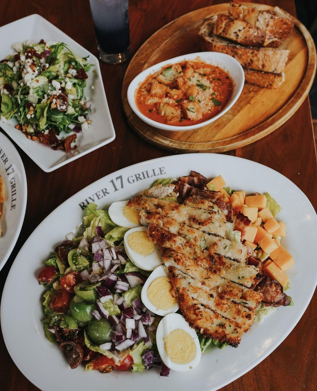 17 River Grille menus in Chagrin Falls, Ohio, United States