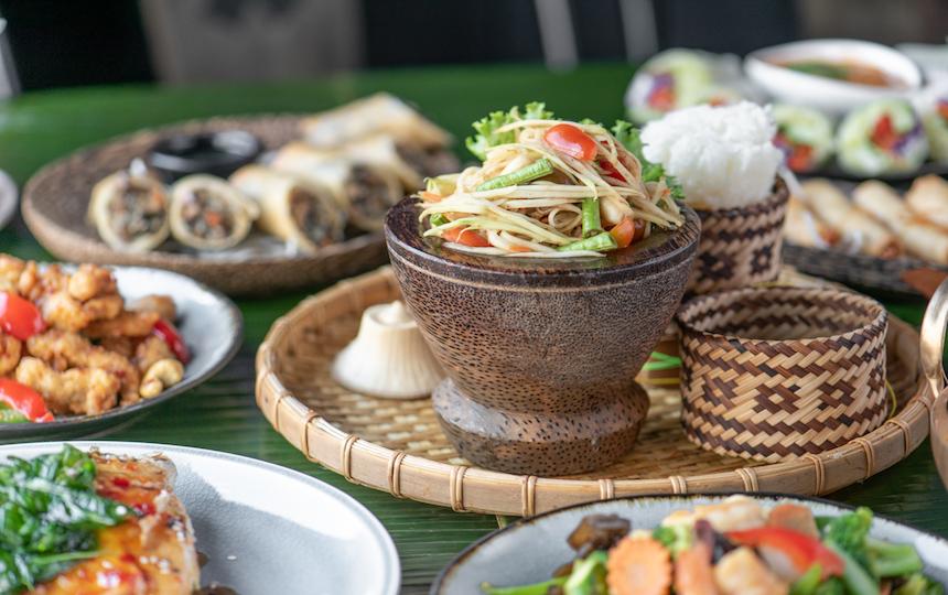 Isaan Der - Thai Kitchen & Bar menu in Toronto, Ontario, Canada