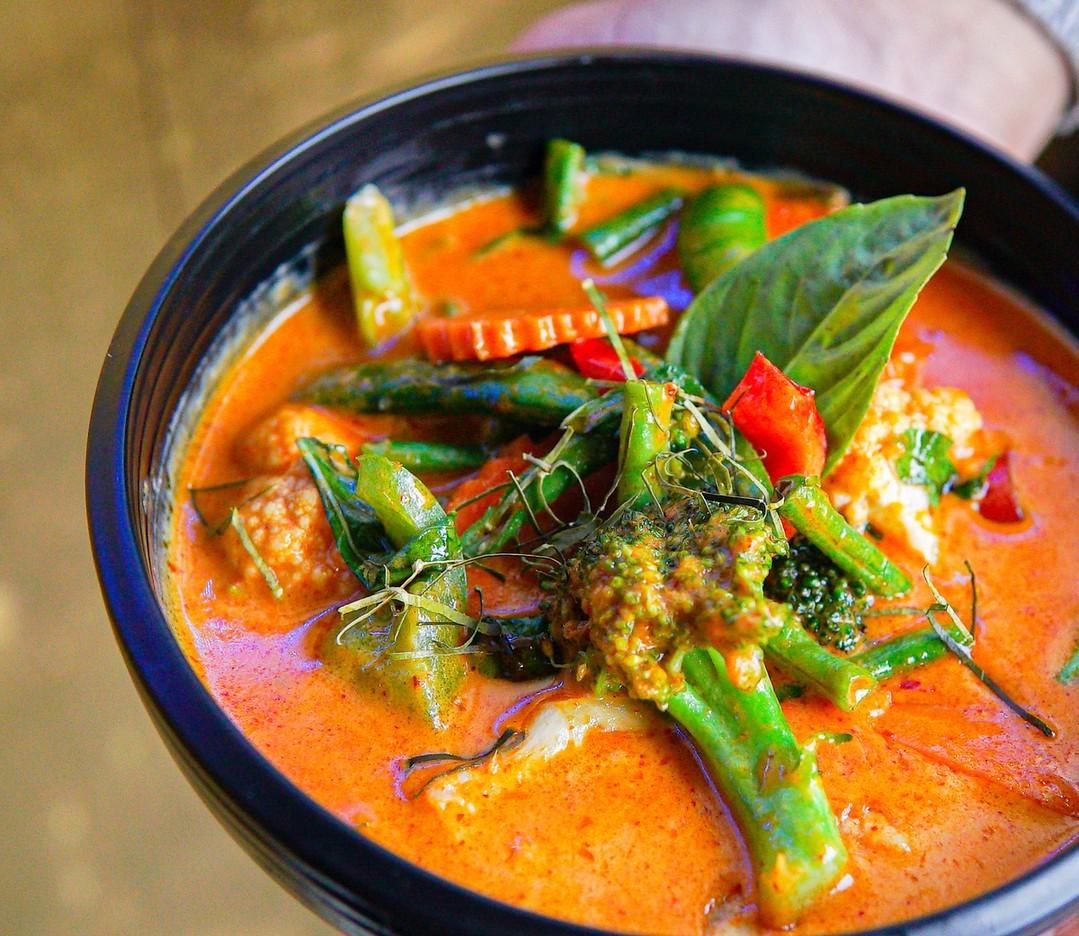 Isaan Der - Thai Kitchen & Bar menu in Toronto, Ontario, Canada