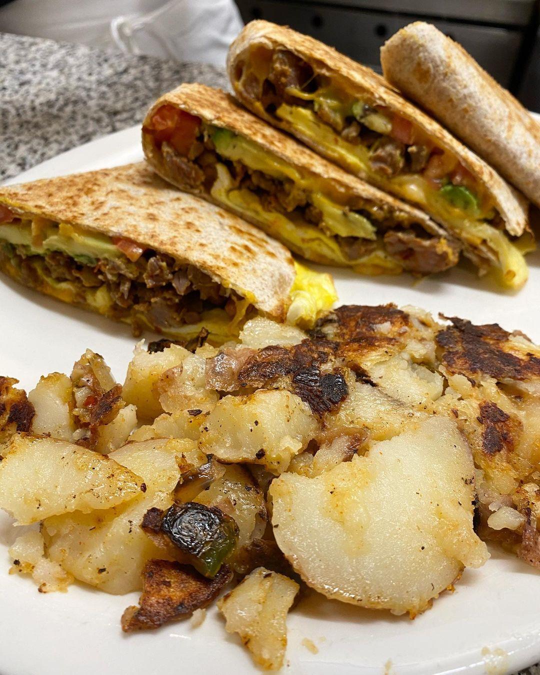 Maureen's Kitchen menus in Smithtown, New York, United States