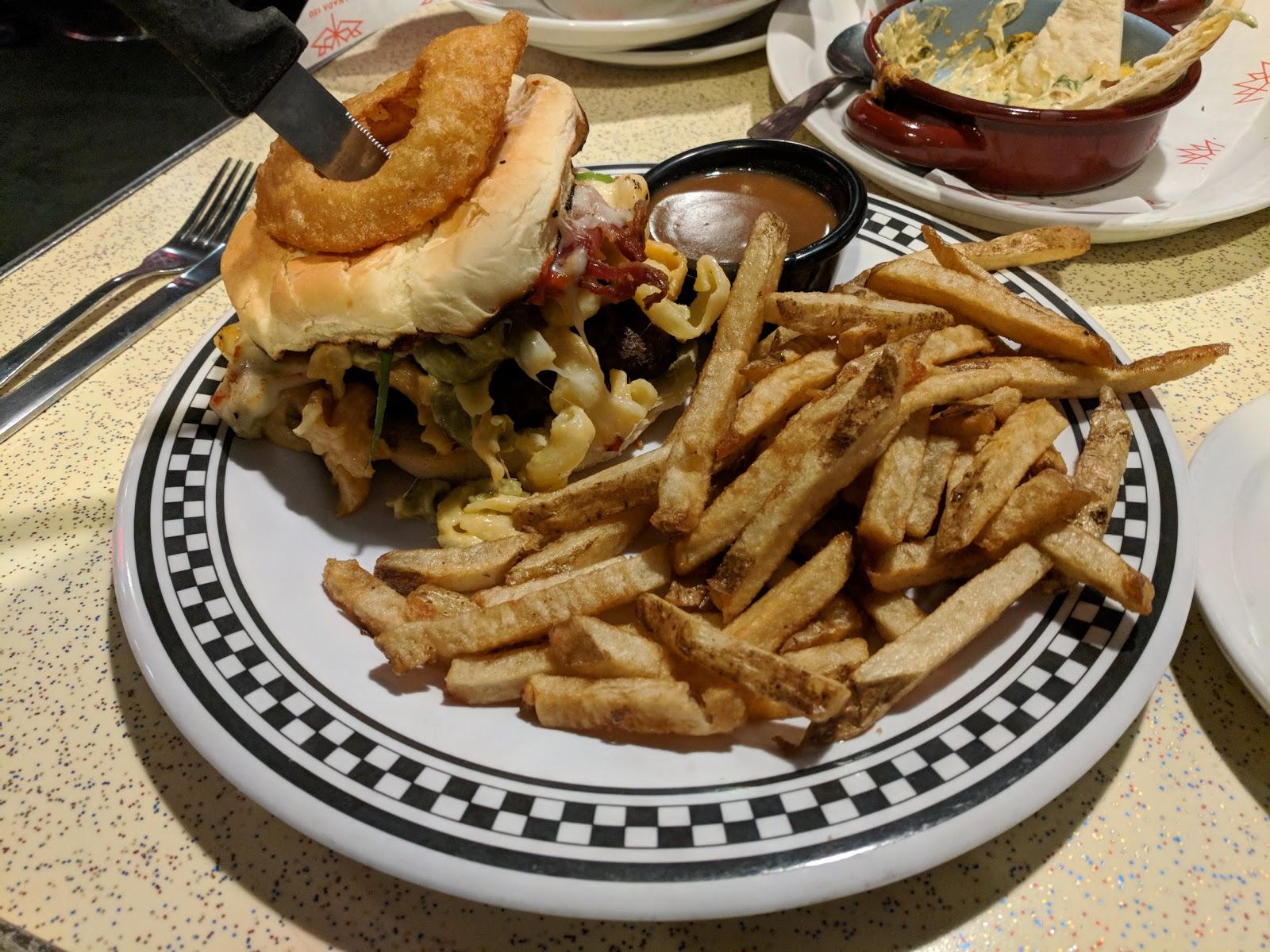 Melanie Pringles Restaurant menus in Whitby, Ontario, Canada