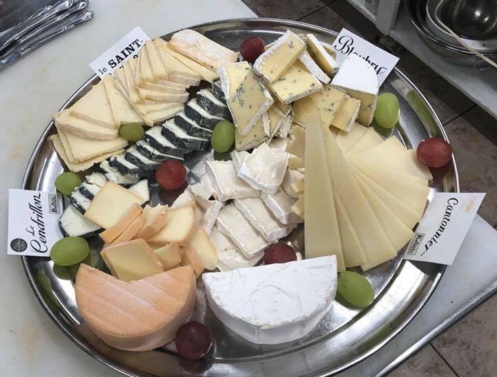 Elk & Finch Coffee Pub menus in Southampton, Ontario, Canada