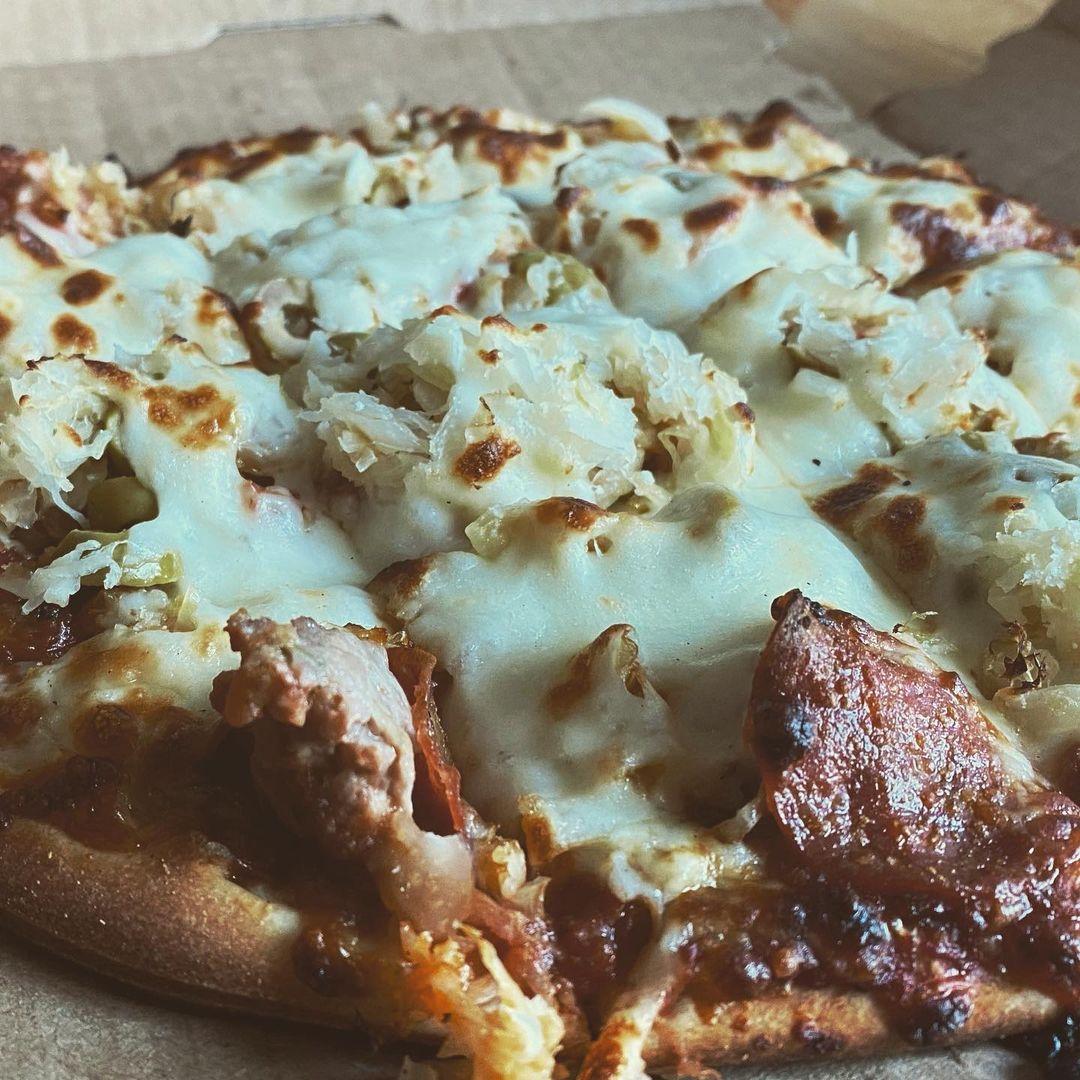 Red's Savoy Pizza menus in Lakeville, Minnesota, United States