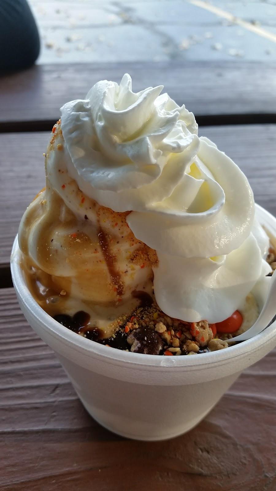 Country Cones menu in Canton, Ohio, USA