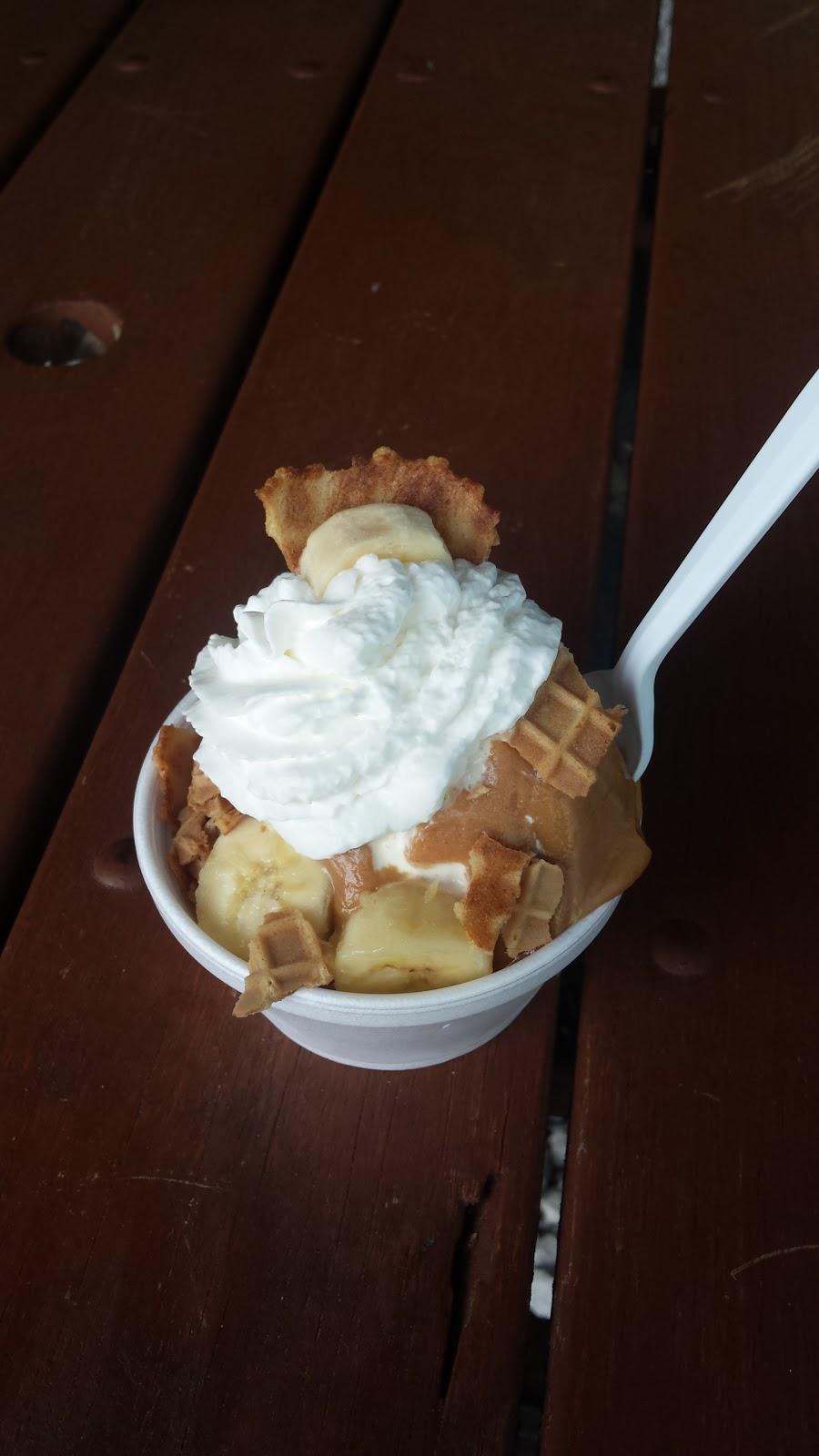 Country Cones menu in Canton, Ohio, USA