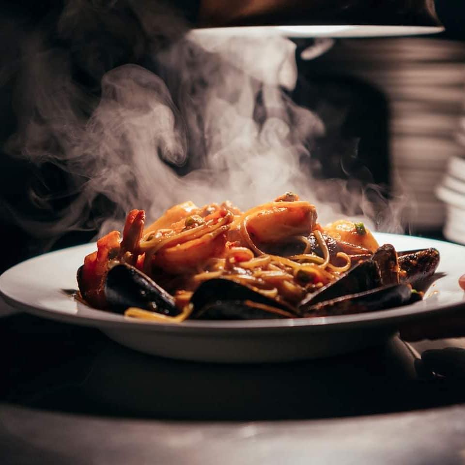 Vivaldi menus in Pierrefonds, Quebec, Canada