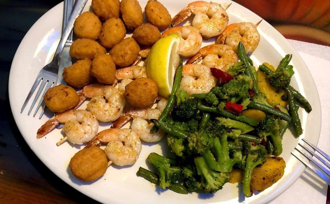 Blue Lagoon Saloon menus in Sebring, Florida, United States