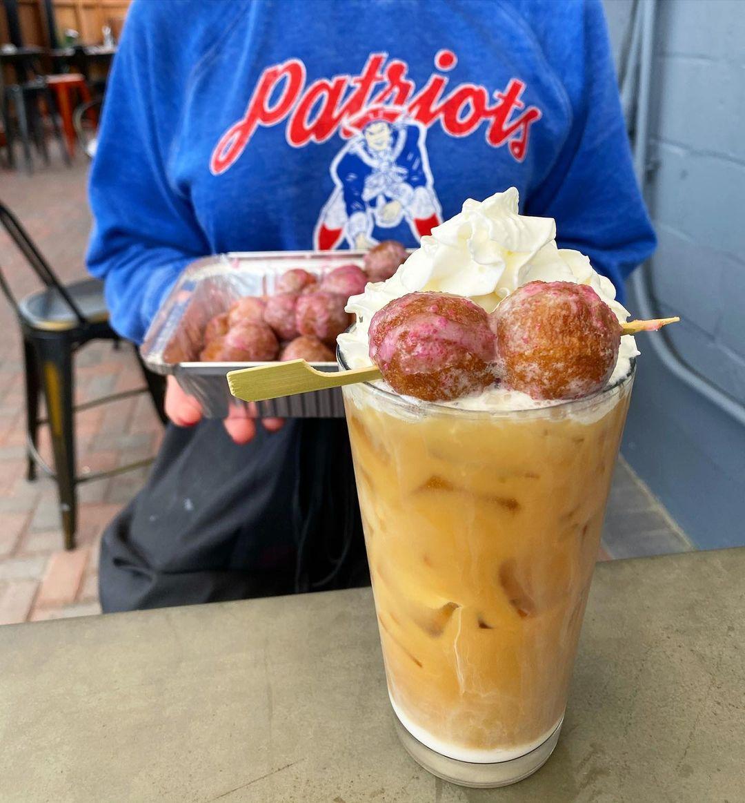 Lewis' Restaurant & Grille menu in Norwood, Massachusetts, USA