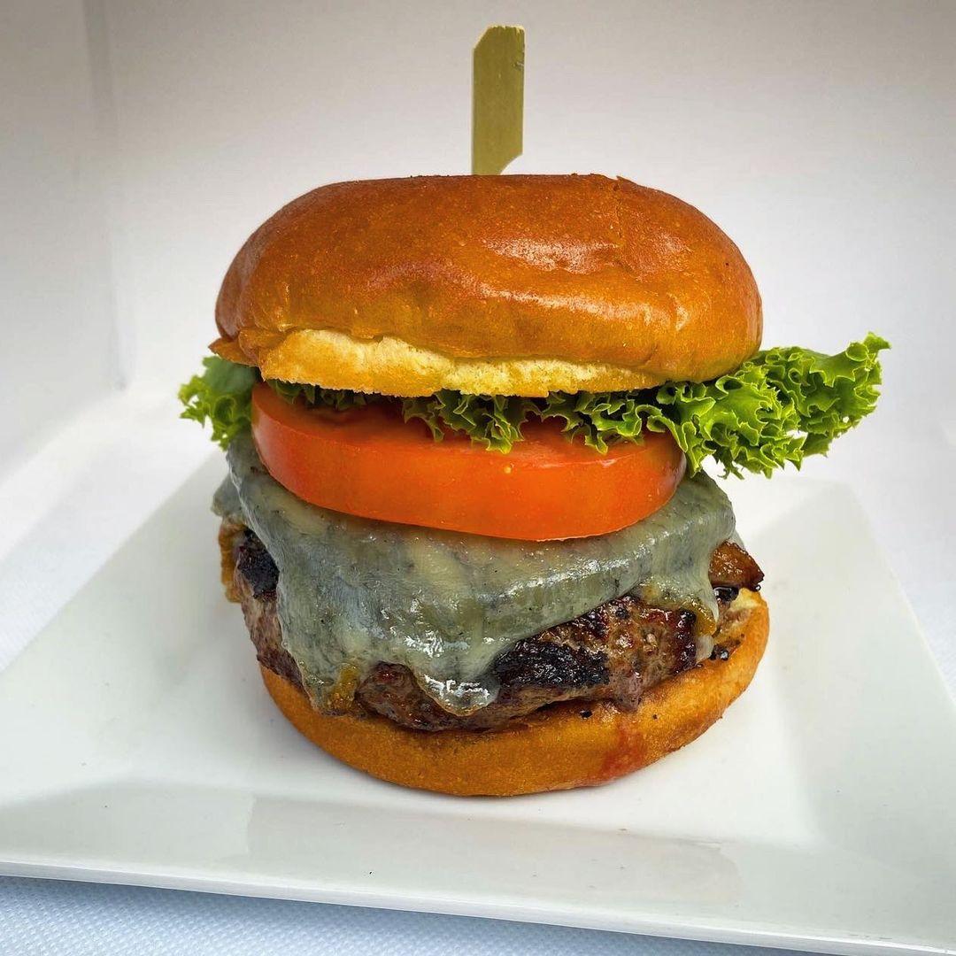 Lewis' Restaurant & Grille menu in Norwood, Massachusetts, USA