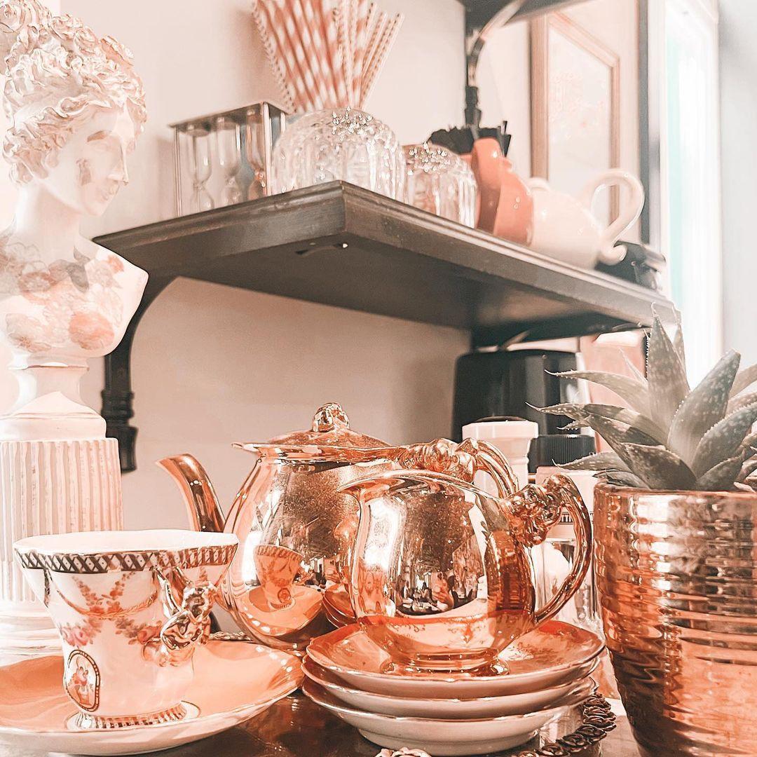 The Vanitea Room, A Tea Salon & Eatery menus in Ottawa, Ontario, Canada