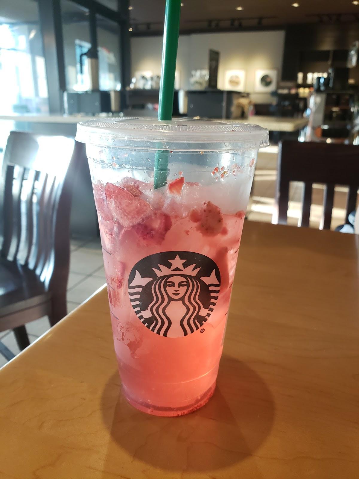 Starbucks menu in Oakwood, Ohio, USA