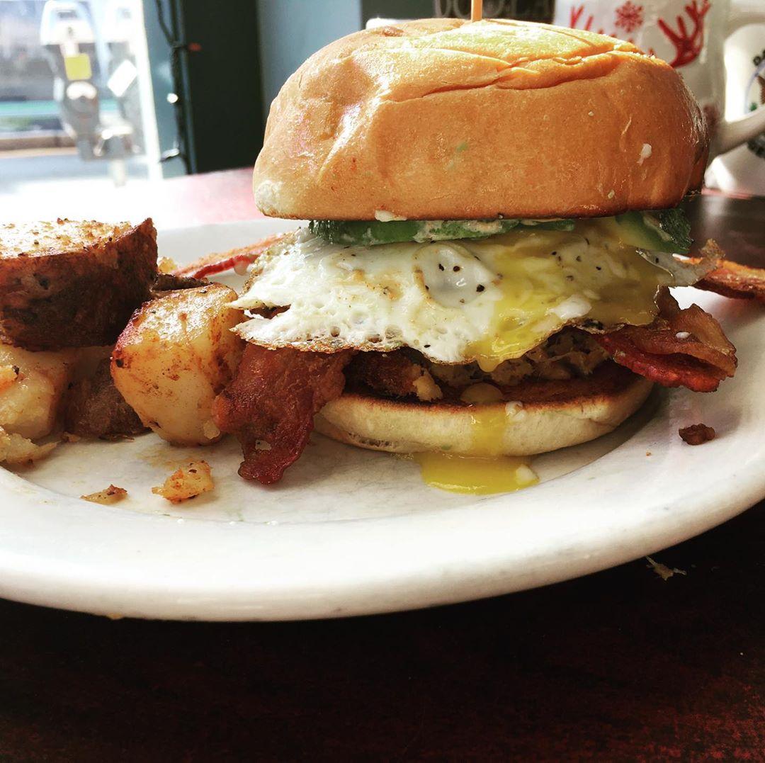 Ugly Mug Diner menus in Salem, Massachusetts, United States