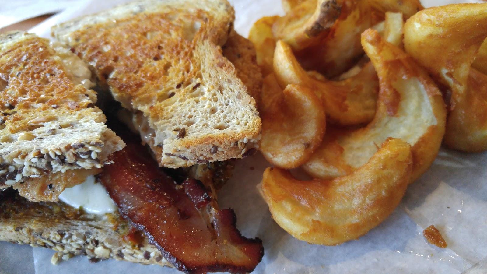 Common Man Tap & Table menu in Ellsworth, Wisconsin, USA