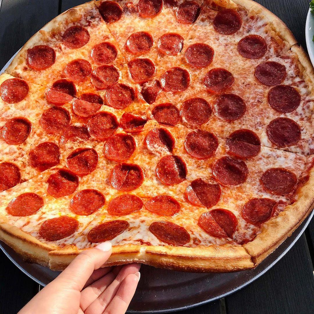 Hawthorne's New York Pizza and Bar Carmel Road menus in Charlotte ...
