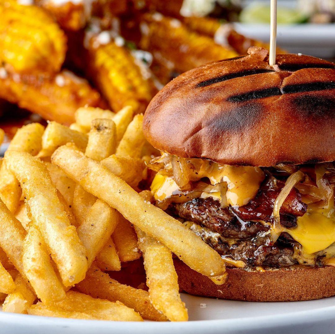 Comicx Restaurant Bar & Store menus in Phoenix, Arizona, United States