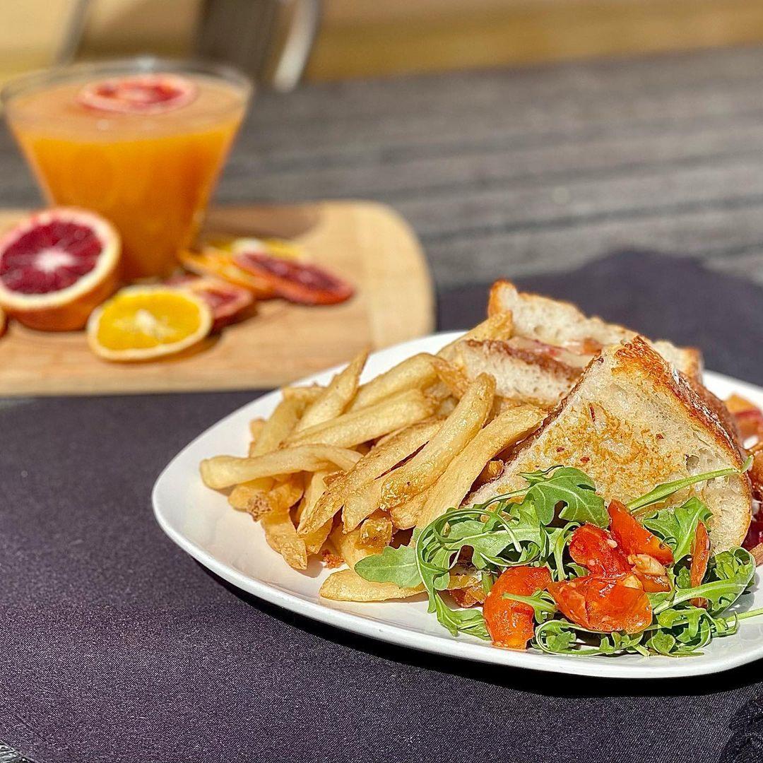 Chow Food and Beverage Company menu in Clinton, Connecticut, USA