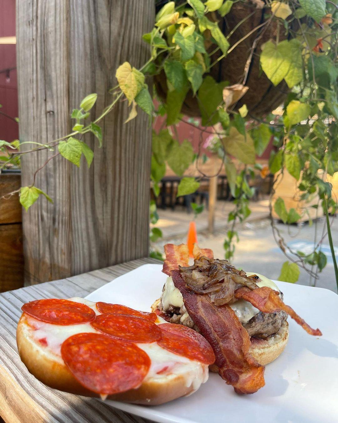 Chow Food and Beverage Company menus in Clinton, Connecticut, United States