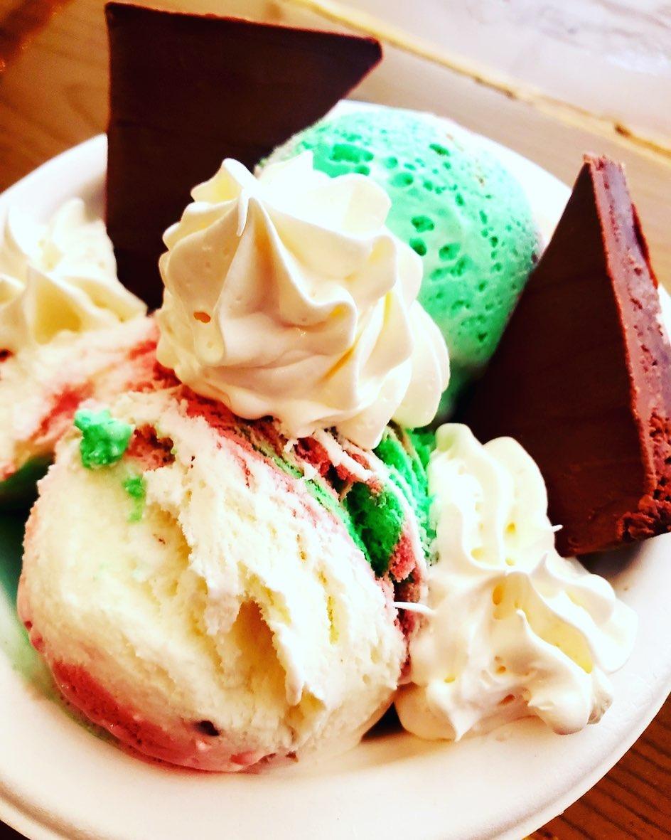 Sunrise Bakery and Pizzeria menus in Hibbing, Minnesota, United States