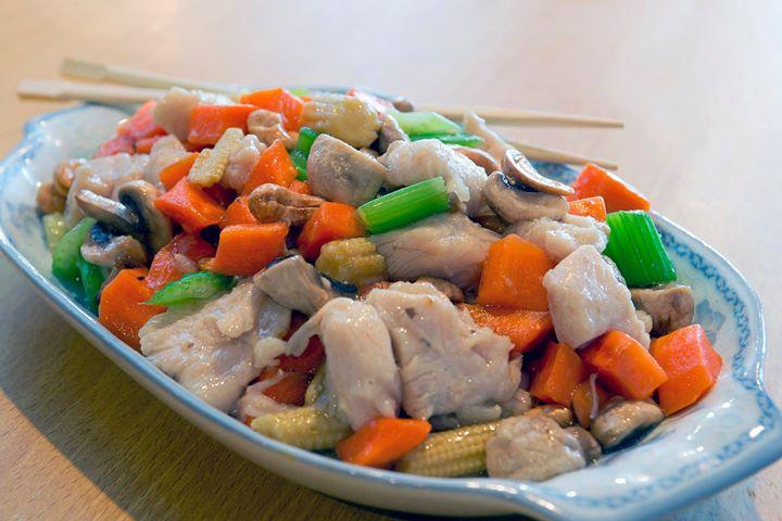 Moon Wok Chinese Restaurant menus in Kamloops, British Columbia, Canada