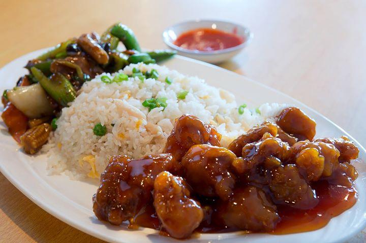 Moon Wok Chinese Restaurant menus in Kamloops, British Columbia, Canada