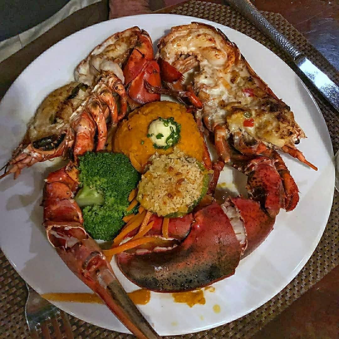 E & E Stakeout Grill menu in Belleair Bluffs, Florida, USA