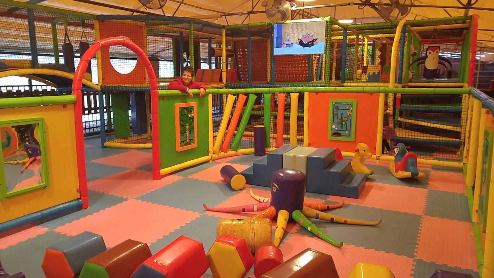 Colasanti's Tropical Gardens menus in Kingsville, Ontario, Canada