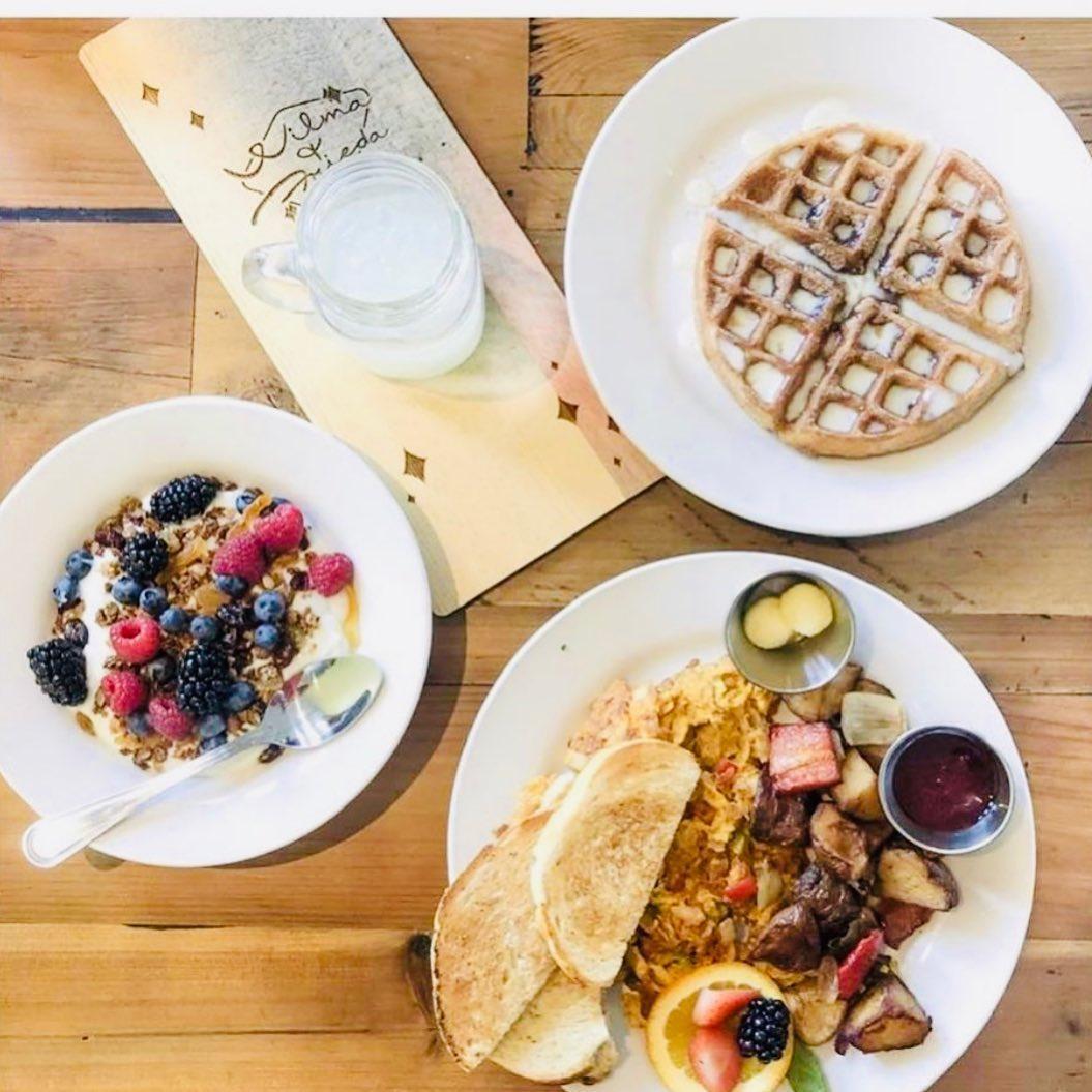 Wilma & Frieda's Cafe menus in Palm Desert, California, United States