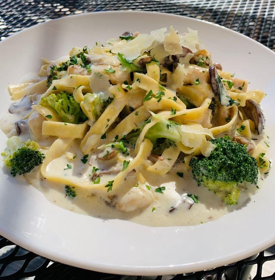 Galliford's Restaurant & Tavern menu in Mendon, Massachusetts, USA