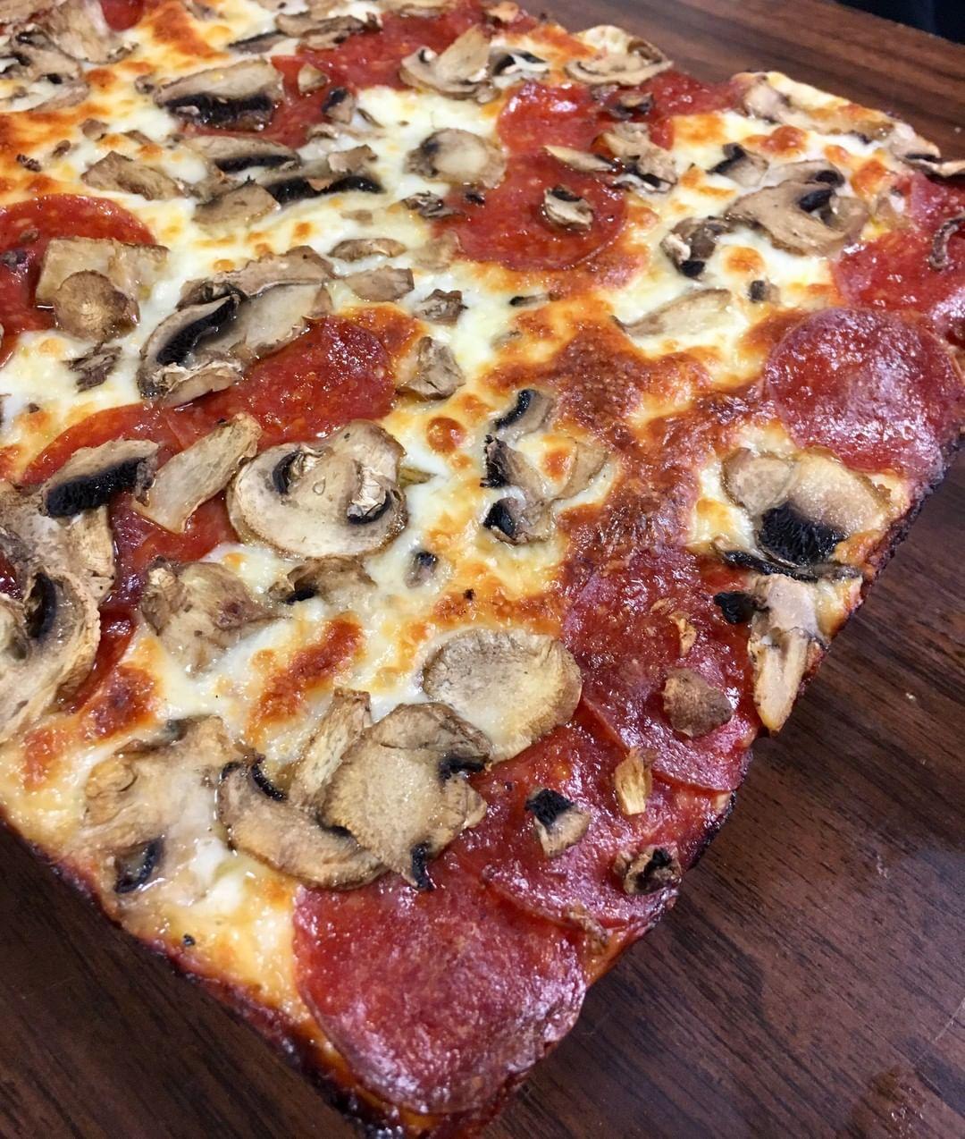 Papa Romano's Pizza menu in Bloomfield Twp, Michigan, USA