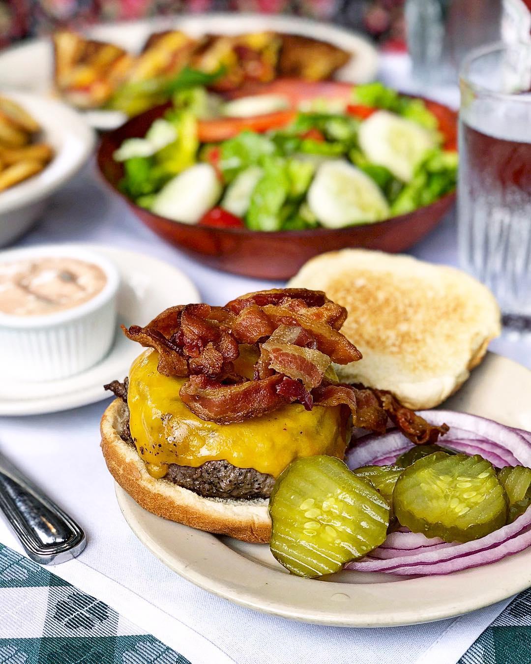 JG Melon menu in New York, New York, USA