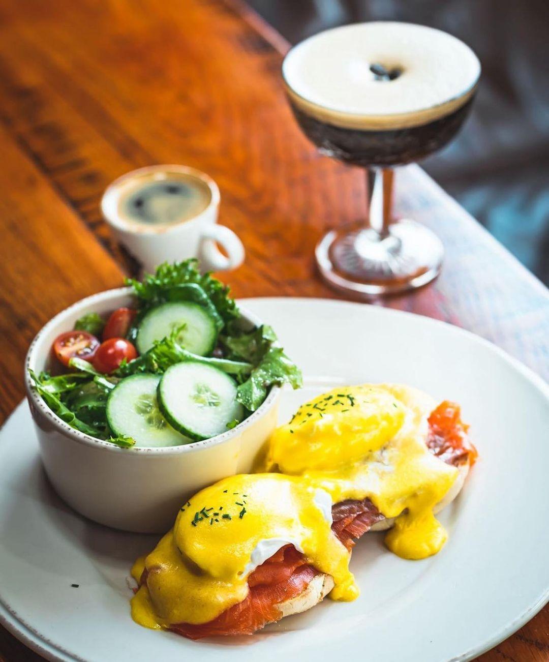 Fox And Fiddle Restaurants Inc menus in North York, Ontario, Canada