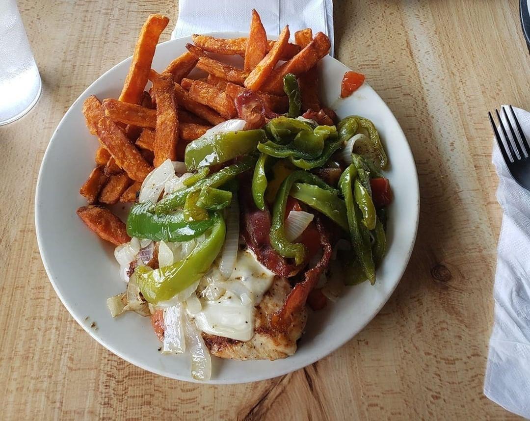 Bevricks Char House Grille menu in Metter, Georgia, USA