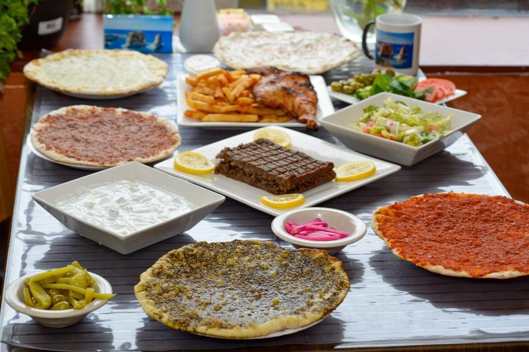 Al Raouche Restaurant menus in Paterson, New Jersey, United States