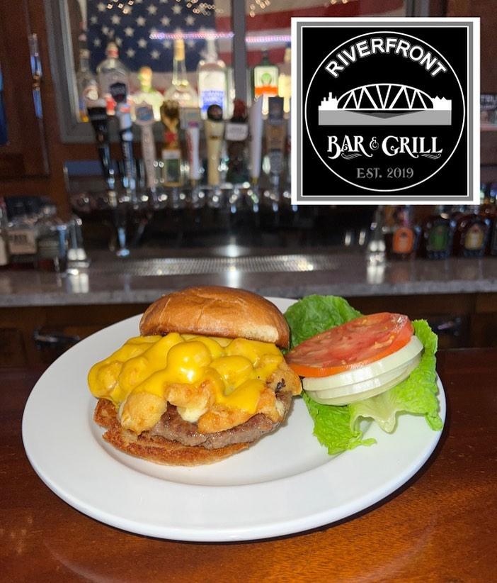 Riverfront Bar & Grill menu in Peru, Illinois, USA