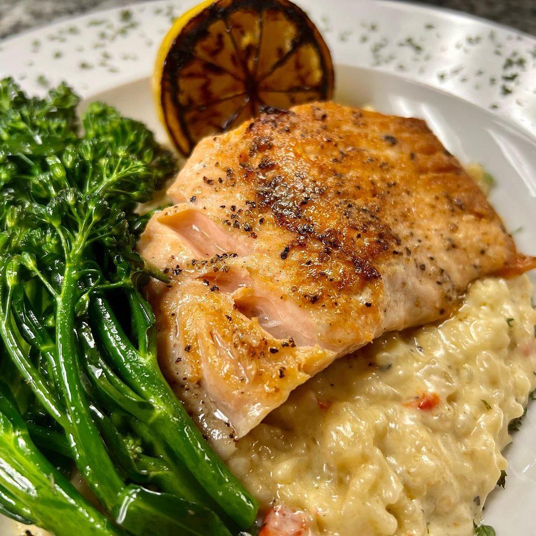 Lyncoya Cafe menus in Hendersonville, Tennessee, United States