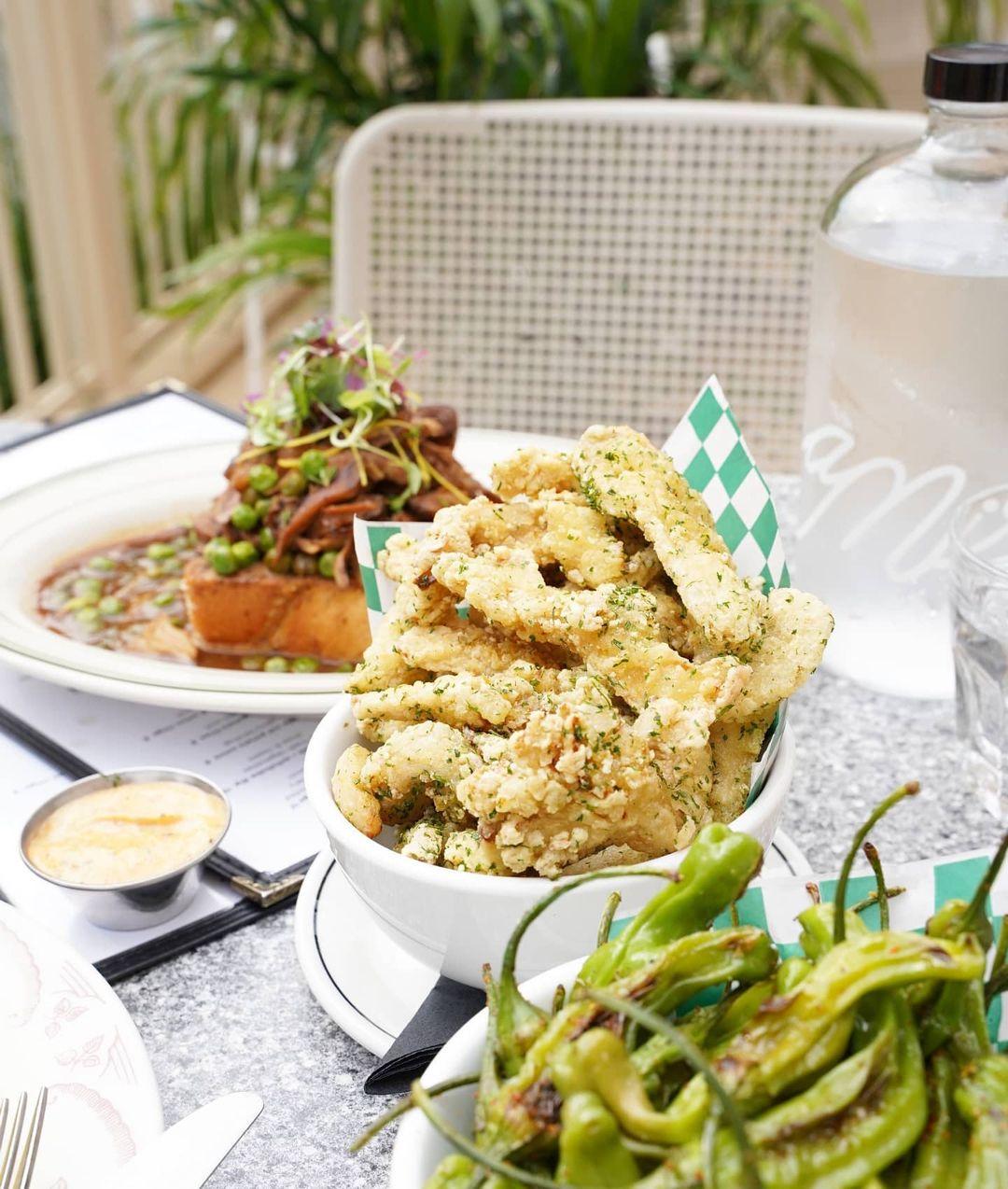 Mira Mira Diner menus in Toronto, Ontario, Canada