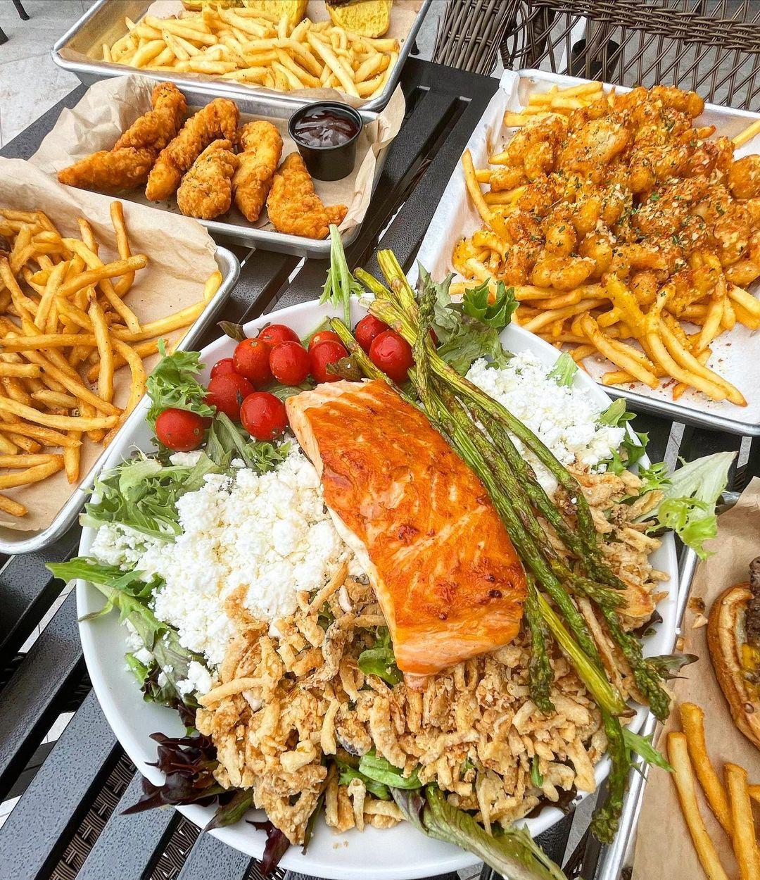Zef's Dockside Bar + Kitchen menus in St Clair Shores, Michigan, United ...