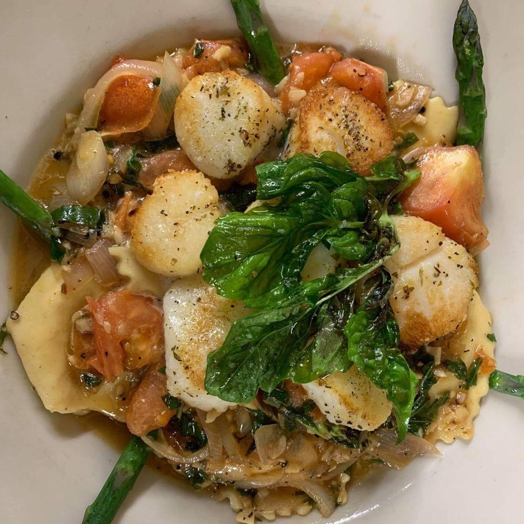 The Lucerne Inn menus in Dedham, Maine, United States